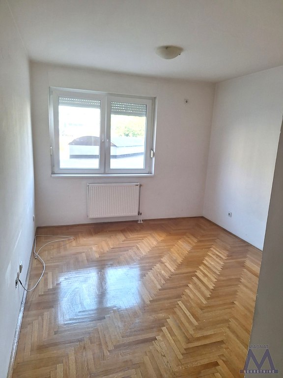 Stan,NOVI SAD,GRBAVICA,kv: 20, € 67000, ID: 1018937