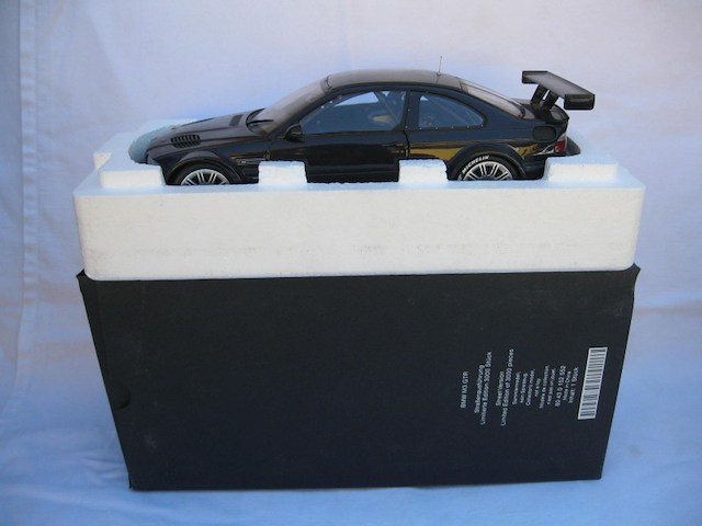 1:18 minichamps BMW M3 GTR E46