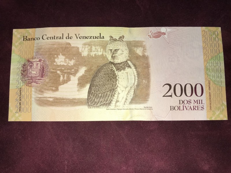 VENECUELA 2000 BOLIVARES.UNC.2016.