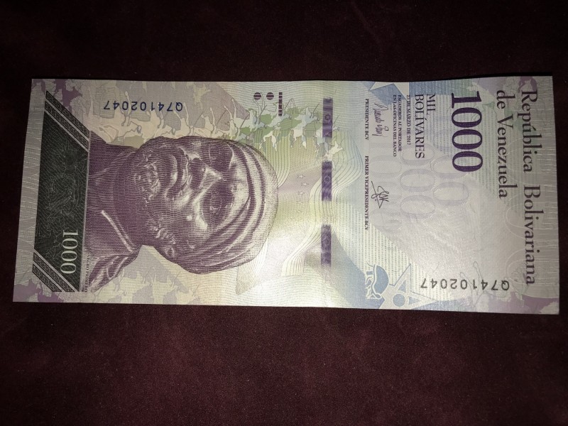 VENECUELA 1000 BOLIVARES.UNC.2017.