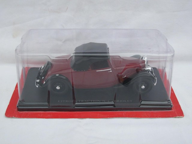 1:24 hachette citroen traction 7C cabriolet