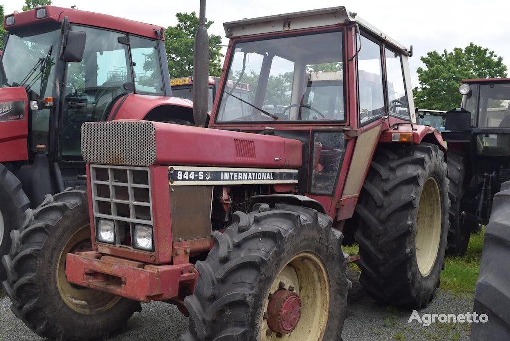 Case IH 844 A/S traktor točkaš