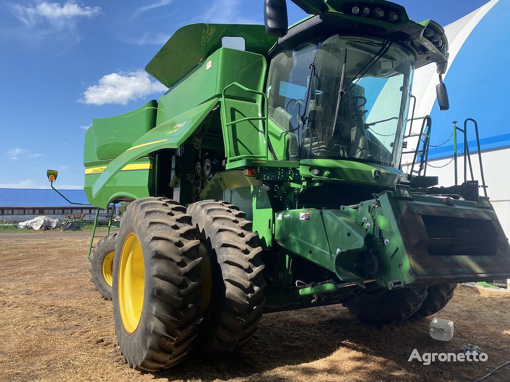 John Deere S670 kombajn za žito