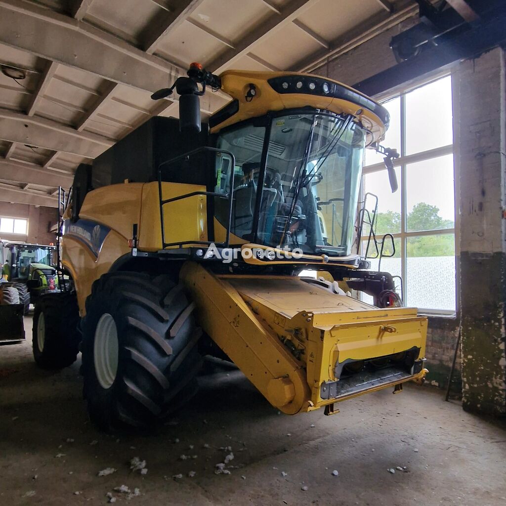 New Holland CX 8.70 kombajn za žito