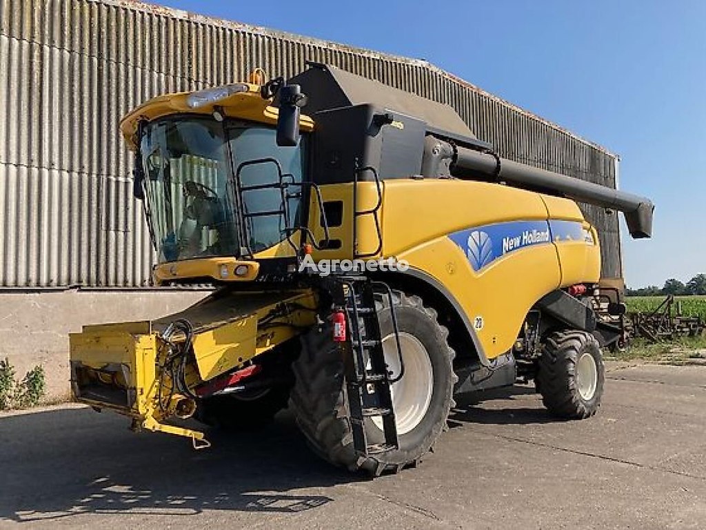 New Holland CX8080 kombajn za žito