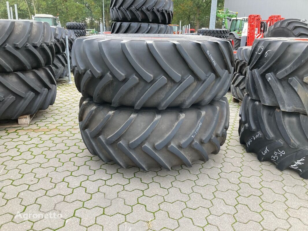 Mitas 2x 680/85R32 točak