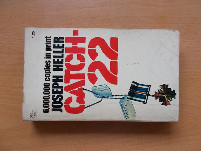 CATCH 22 - JOSEPH HELLER