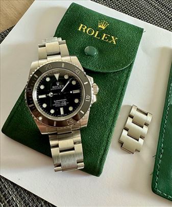 Rolex Submariner 124060 odličan sat akcija