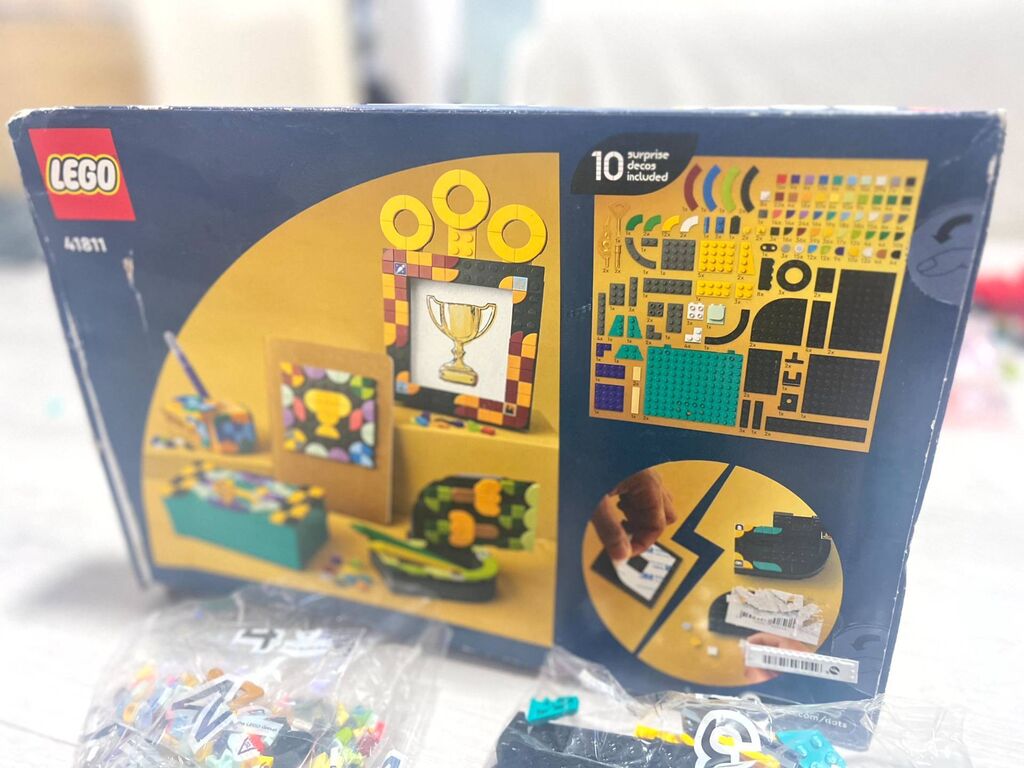 Lego Harry Potter dots 41811 Deluje kompletno, jedna kesa je