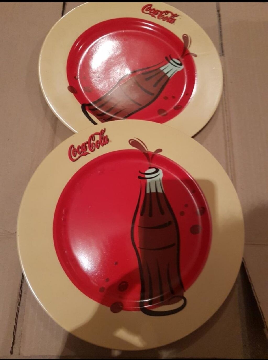 Retro tanjiri Coca cola, veliki, sitne ogrebotine, stanje kao na