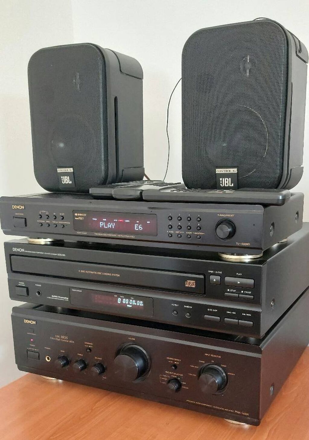 Denon PMA-1500R, Kao novo. sa 2 daljinska upravljača koji pokreću sve