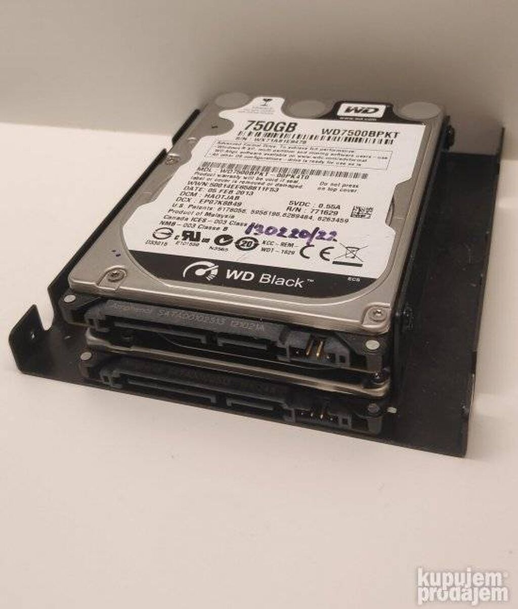 WD Black 750 GB 2kom Prodaju se dva identicna diska, 750GB SATA III