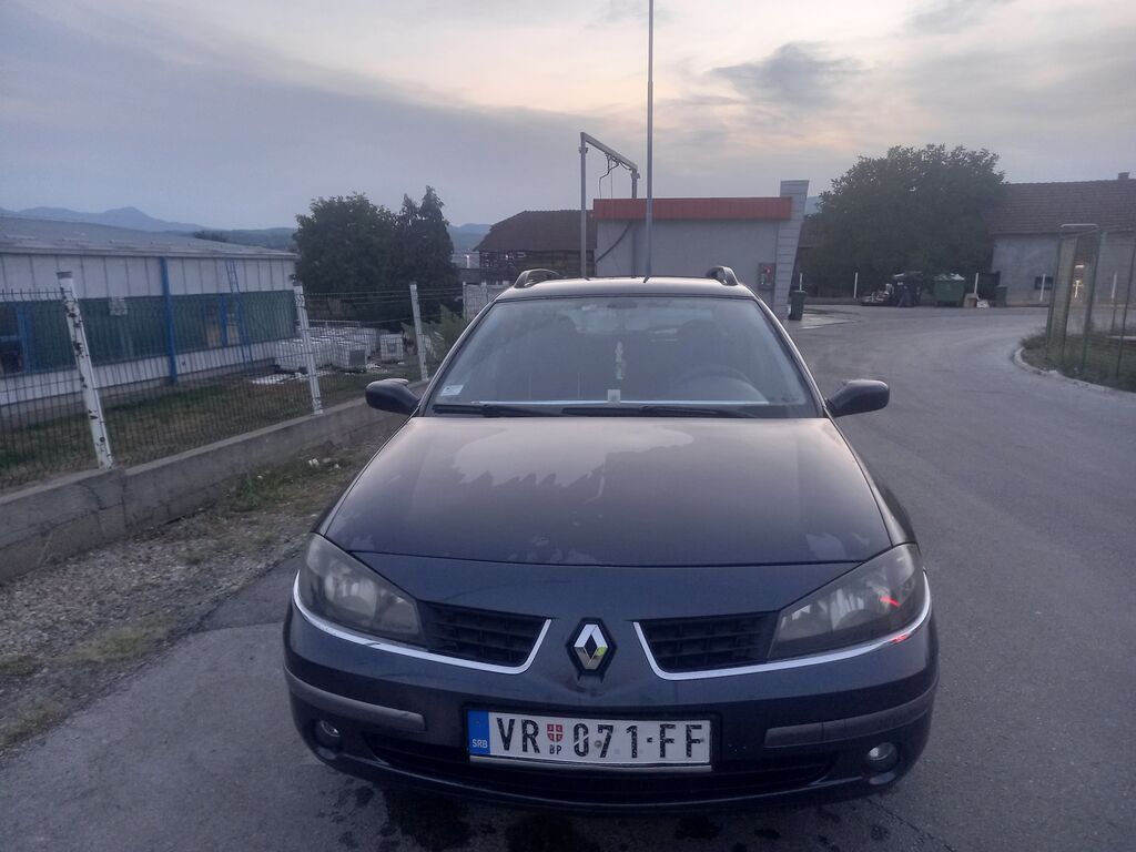 Renault Laguna: 2 l | 2007 г. 295000 km. Limuzina