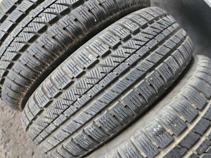 185/60 R15 BRIDGESTONE