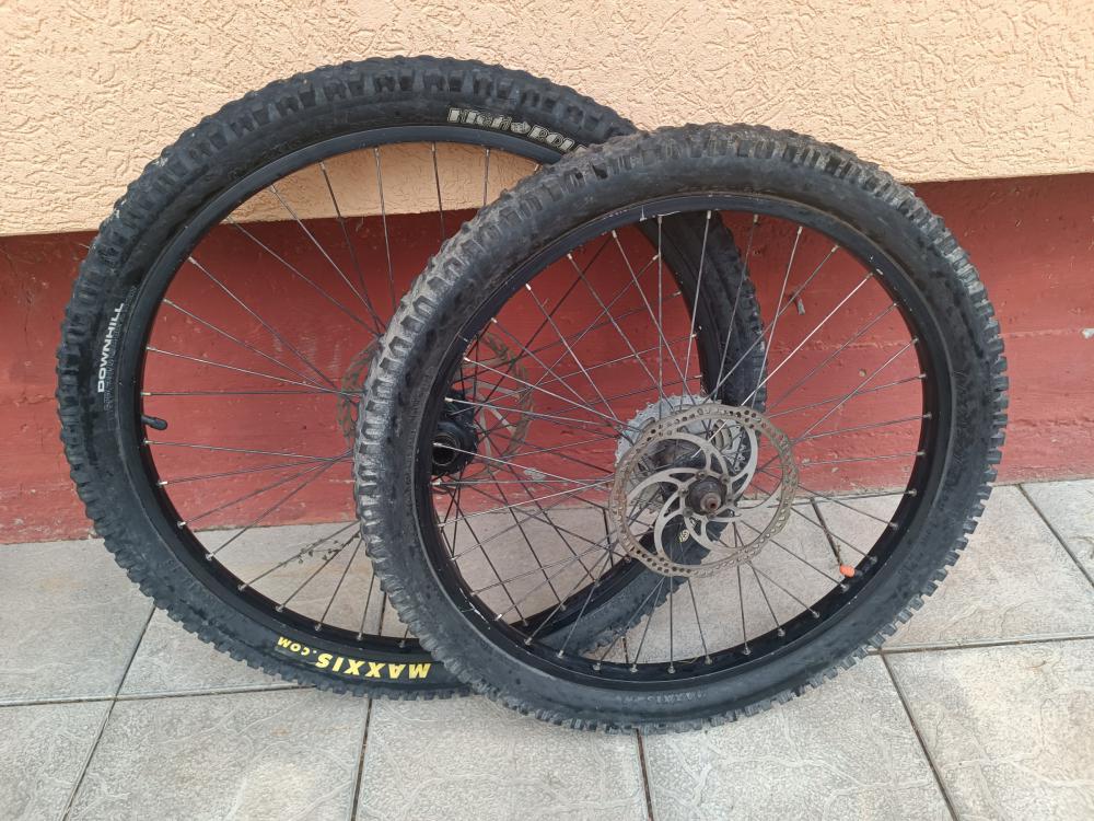 Specialized 26-24'' 20x100 mm