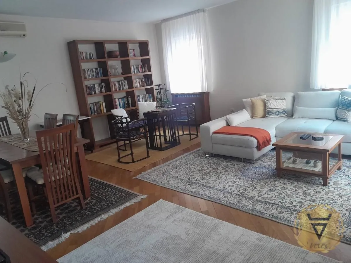 Izdavanje, dvosoban stan, 80m2, Centar, Beograd