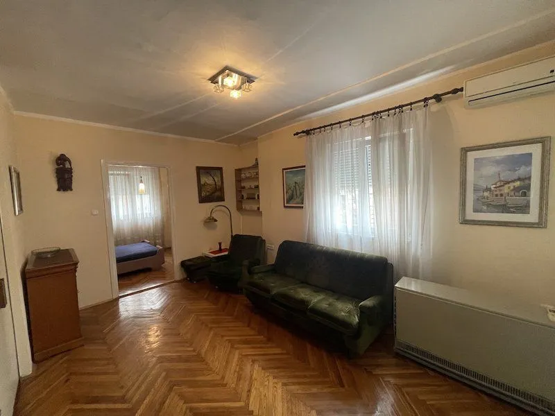 Izdavanje, dvosoban stan, 49m2, Vračar, Beograd