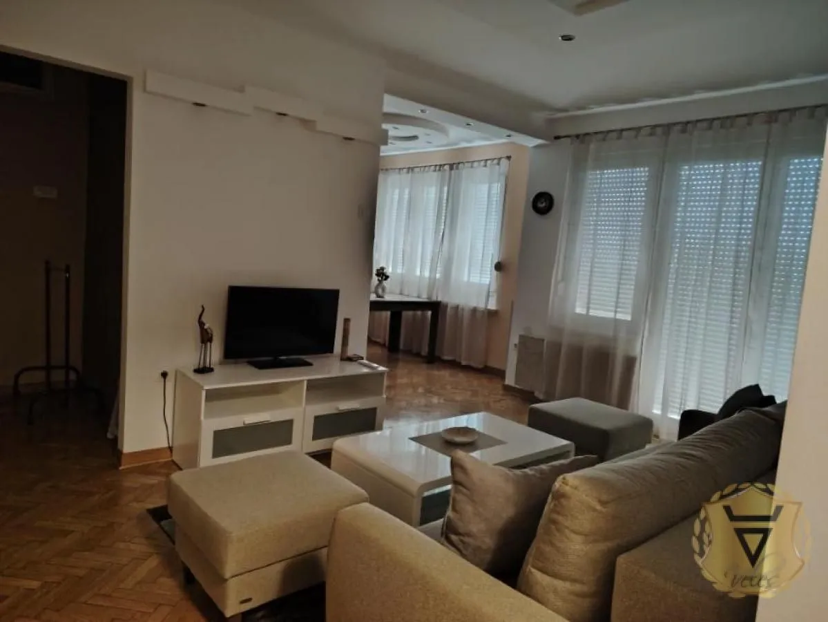 Izdavanje, dvosoban stan, 52m2, Dušanovac, Voždovac, Beograd