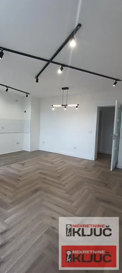 Prodaja, dvosoban stan, 43m2, Adamovićevo Naselje, Novi Sad, Novi Sad