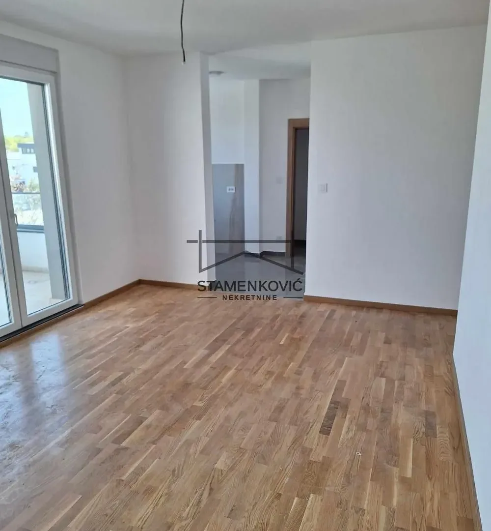 Prodaja, četvorosoban stan, 85m2, Mišeluk, Petrovaradin, Novi Sad