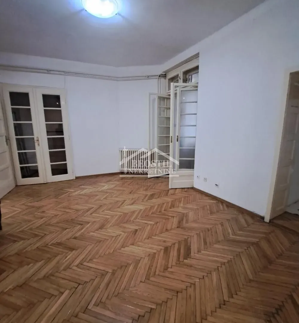 Prodaja, četvorosoban stan, 96m2, Skadarlija, Beograd