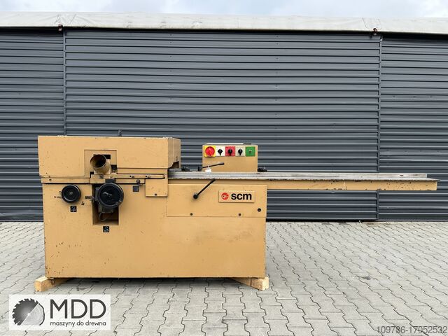 Četvorostrani planer SCM P4F
SCM P4F