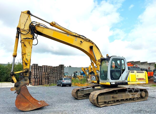 Bager za puzanje
New Holland E265 B