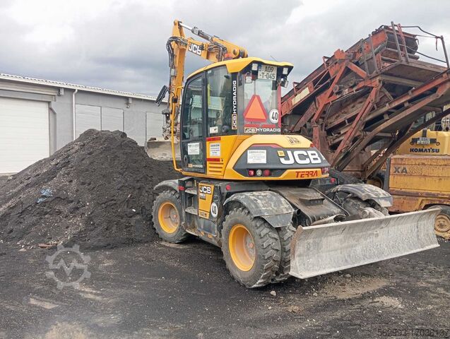 Mobilni bager
JCB HYDRADIG 110W