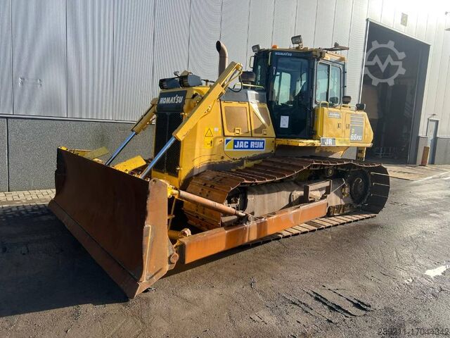 Mašina za ocenjivanje
Komatsu D 65 PX-18