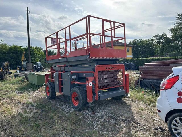 Makaze lift
Skyjack SJ 8841