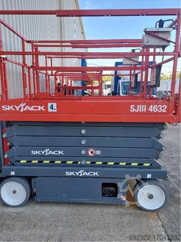 Makaze lift
Skyjack SJIII 4632