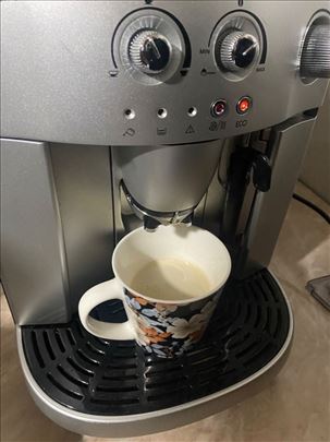 DeLonghi Magnifica aparat za kafu