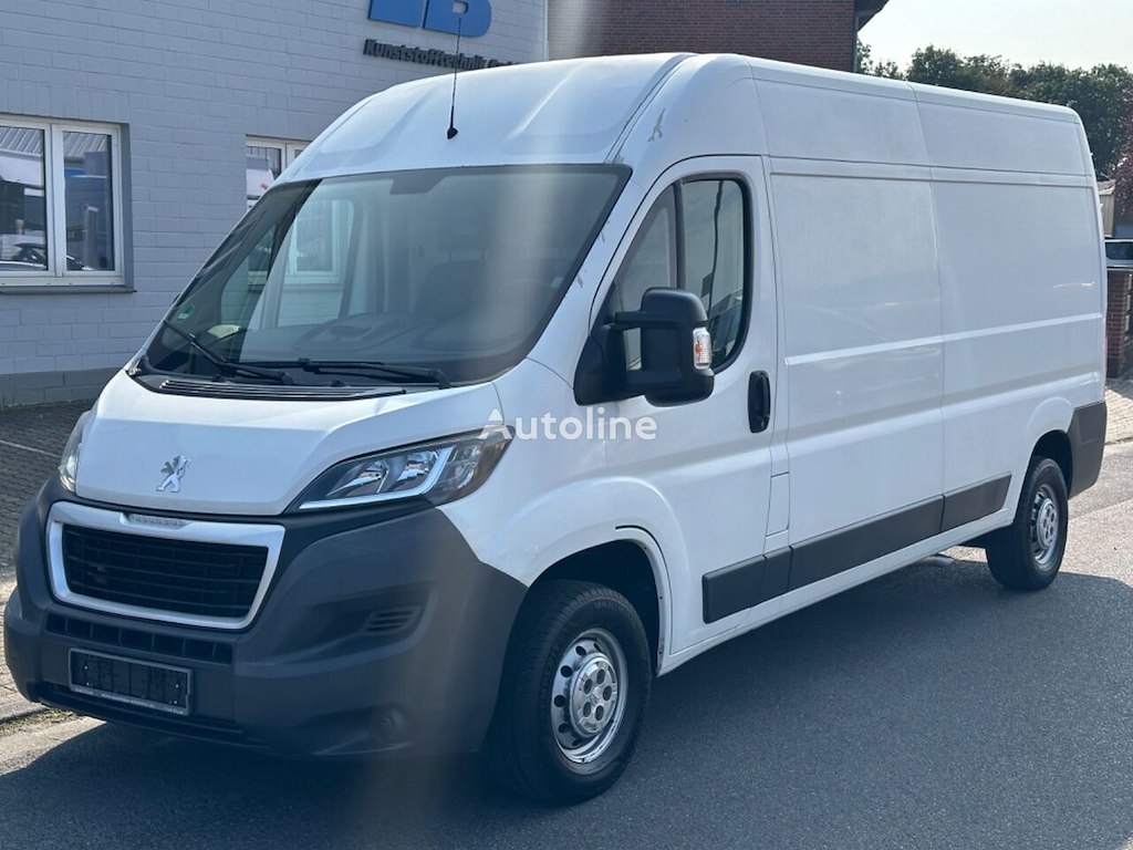 Peugeot Boxer minibus furgon