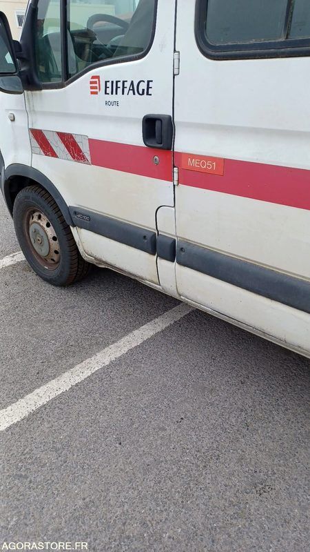 Prodaje se Renault MASTER kiper na aukciji