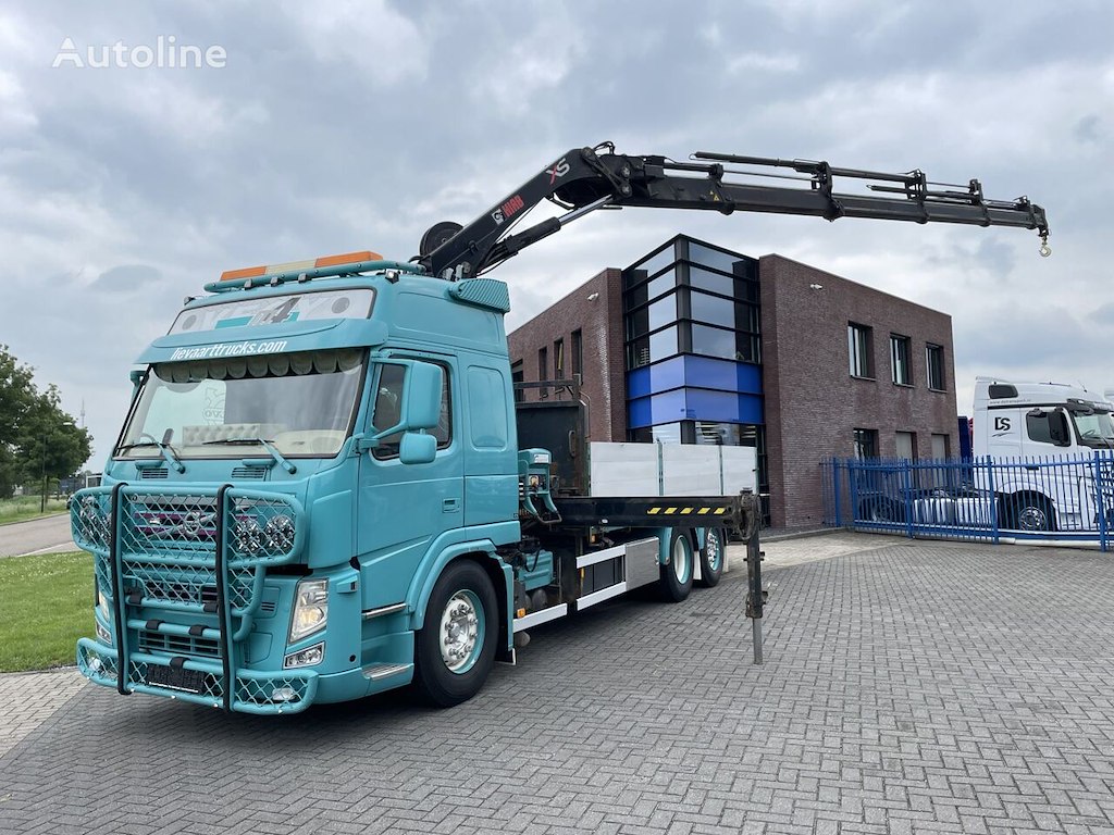 Volvo FM450 kamion s ravnom platformom