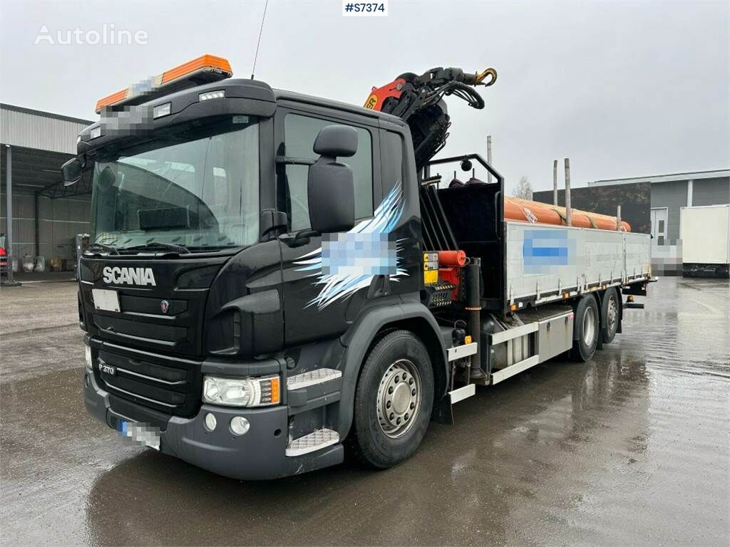 Scania P370 kamion s ravnom platformom