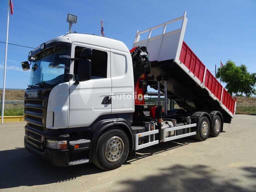 Scania R 420 kamion s ravnom platformom