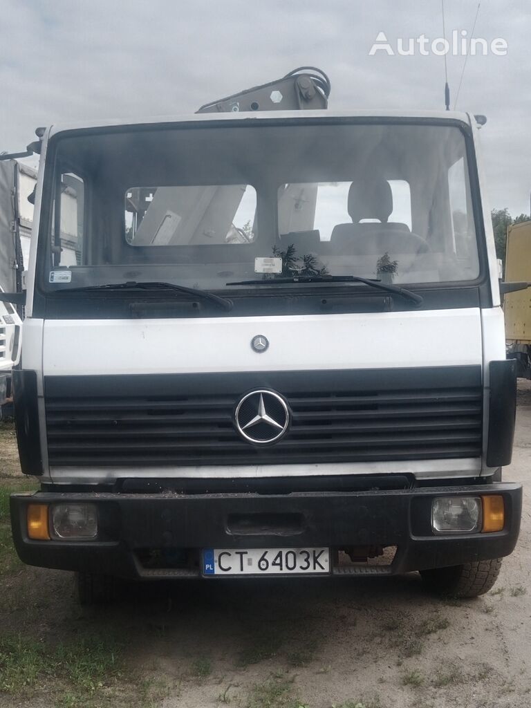 Mercedes-Benz 1117 NL + crane Atlas kamion s ravnom platformom