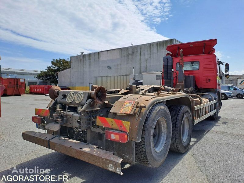 Prodaje se Volvo FM rol kiper sa kukom na aukciji