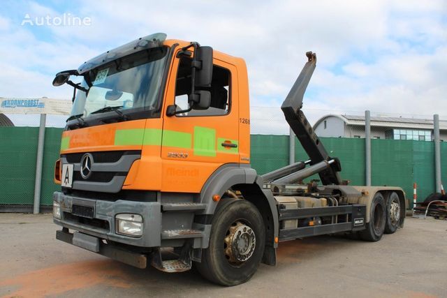 Mercedes-Benz 2533 kamion rol kiper