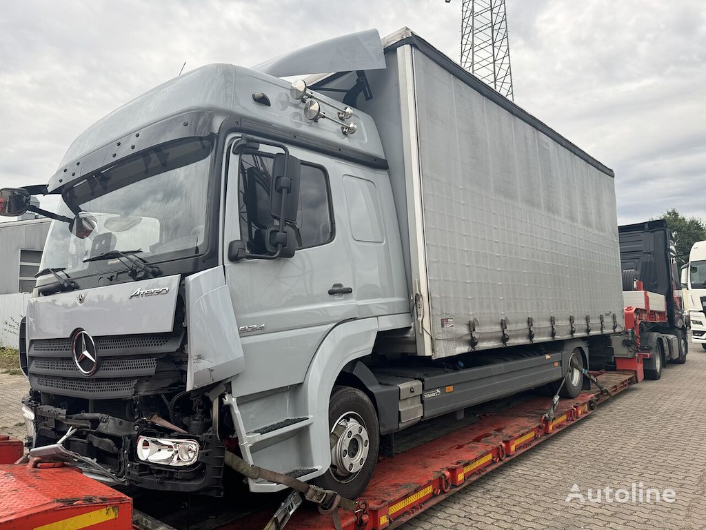 Mercedes-Benz Atego 824 Tang-Aufbau Plane beschädigt kamion s ceradom nakon udesa