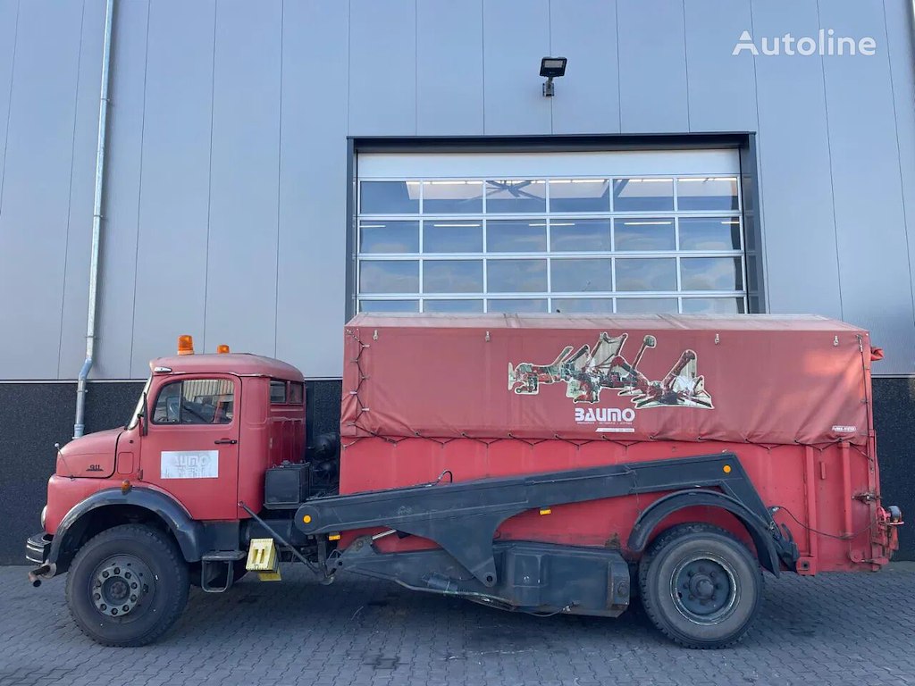 Mercedes-Benz 911 autotransporter