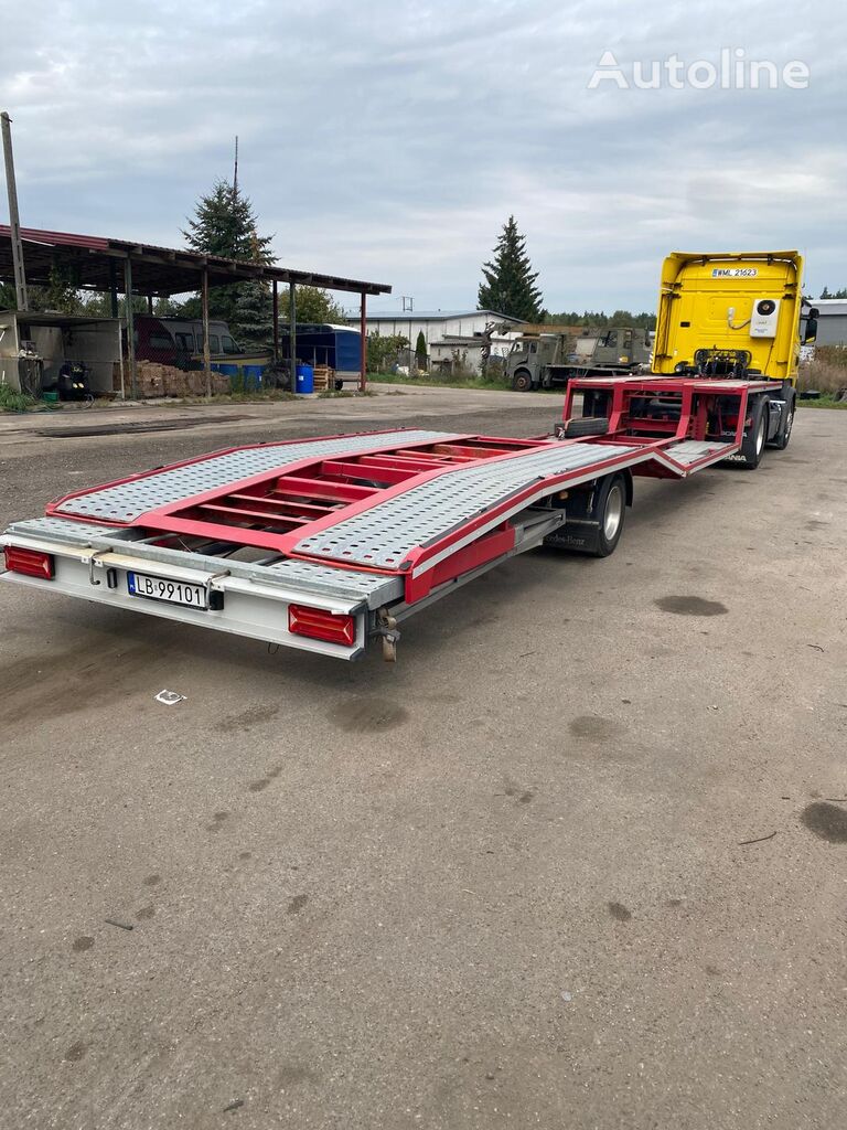 Sommer poluprikolica autotransportera