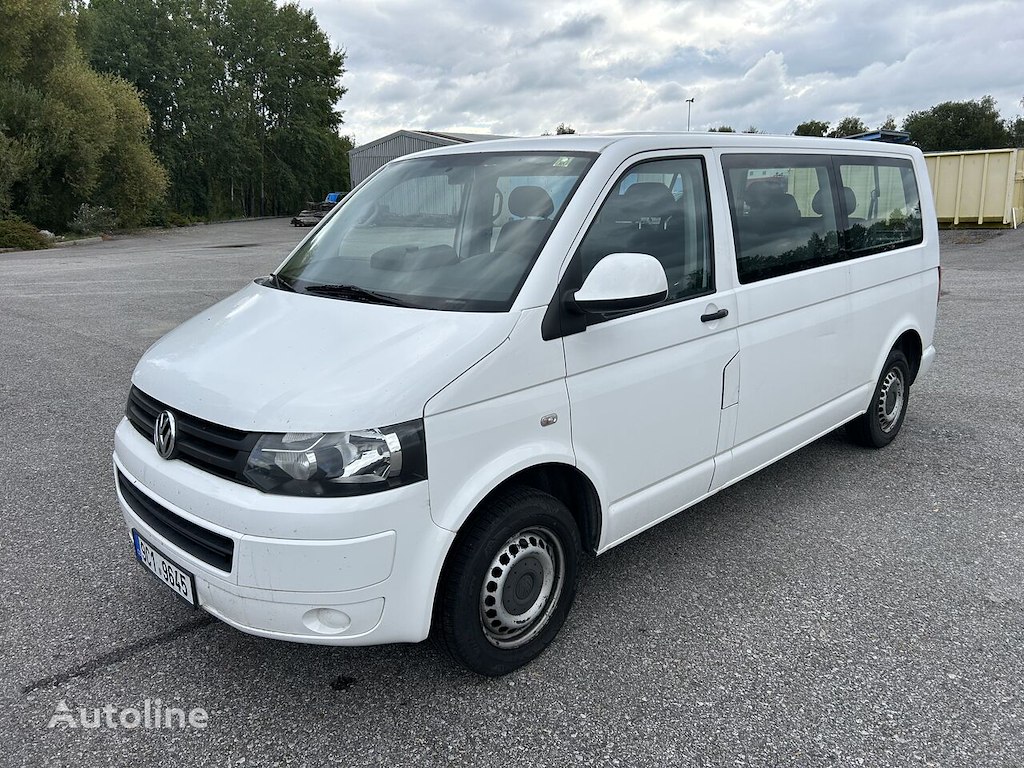 Volkswagen Caravelle putnički minibus