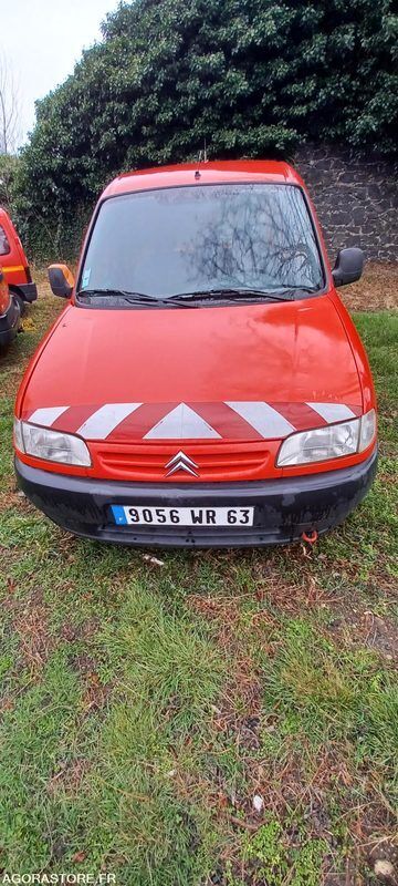 Prodaje se Citroen BERLINGO minivan na aukciji