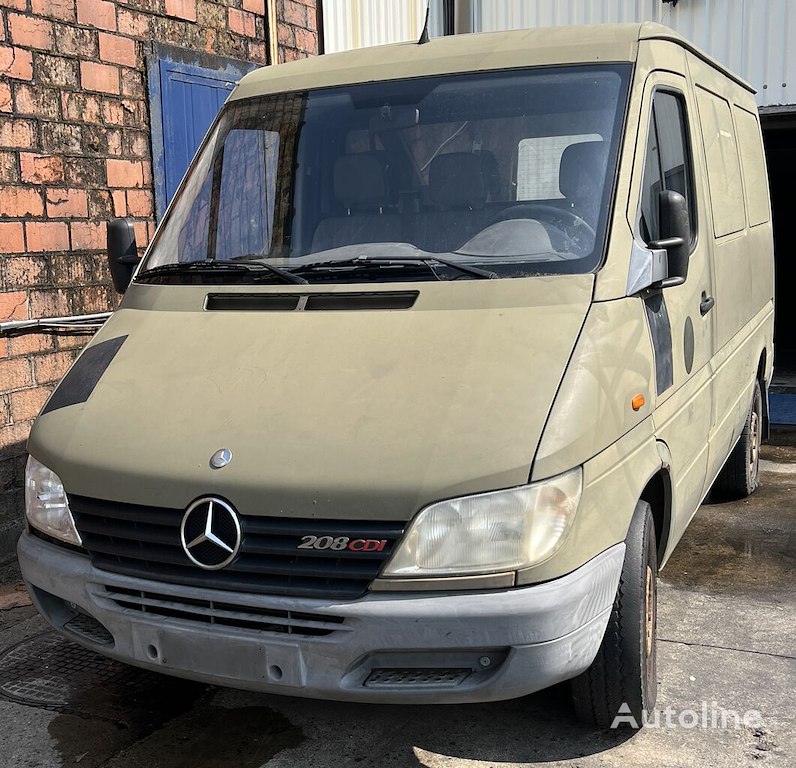 Mercedes-Benz 208CDI kombi minibus