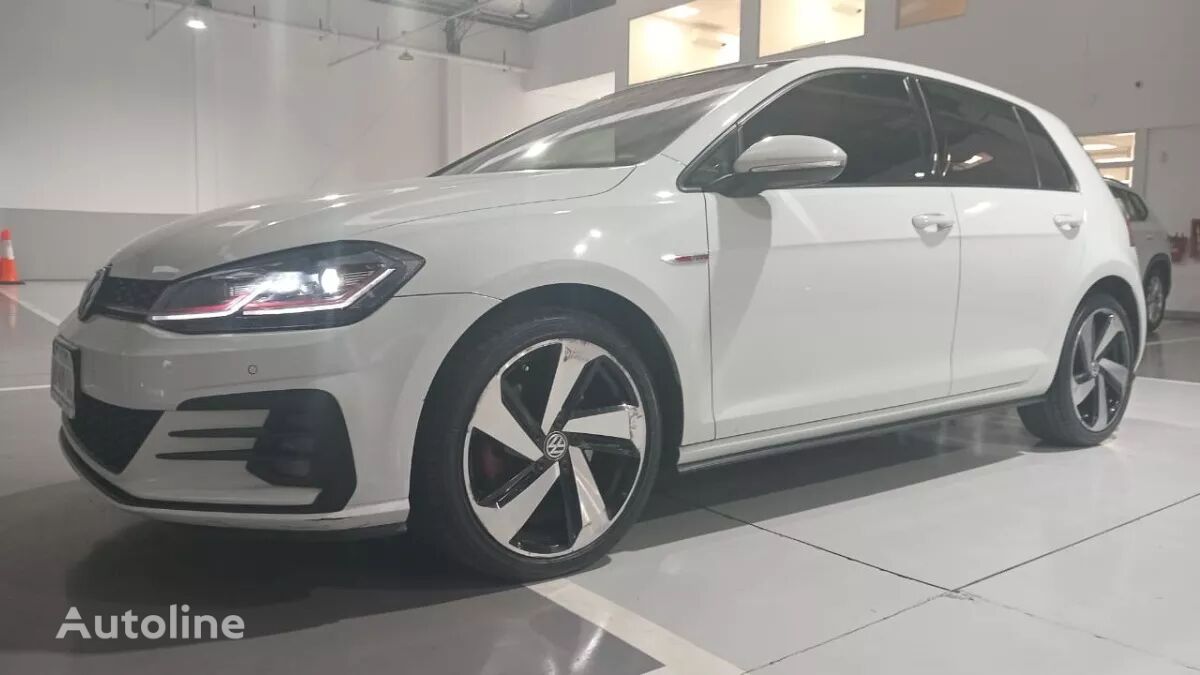 Volkswagen Golf hečbek