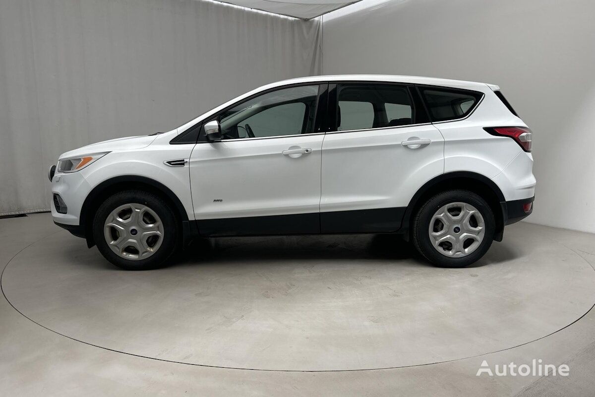 Prodaje se Ford Kuga krosover na aukciji