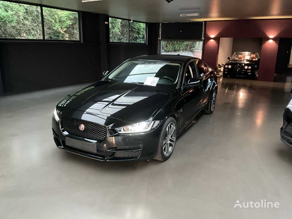 Prodaje se Jaguar XE sedan na aukciji