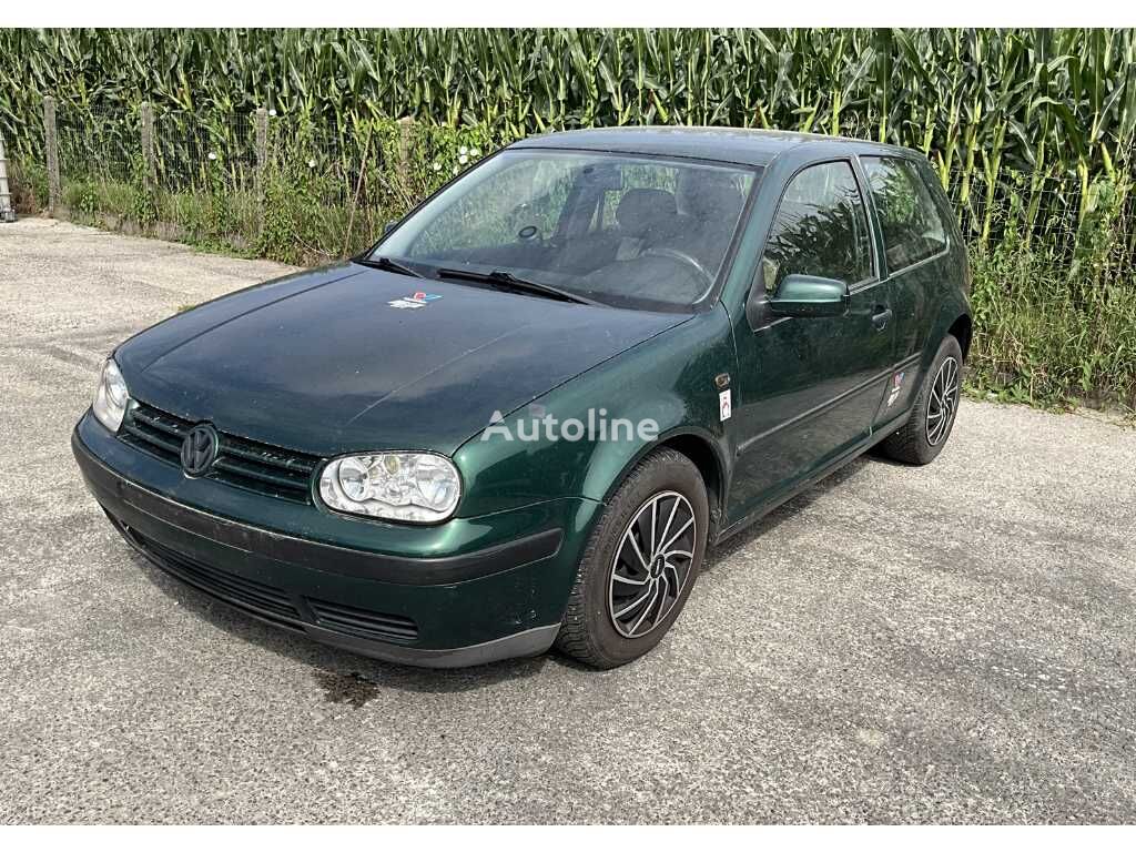 Prodaje se Volkswagen Golf hečbek na aukciji